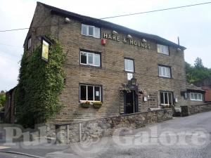 The Hare & Hounds in Simmondley Village (near Glossop) : Pubs Galore