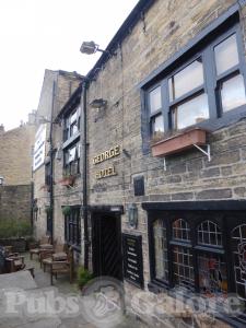 George Hotel in Hayfield (near High Peak) : Pubs Galore