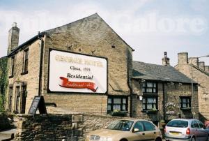 George Hotel in Hayfield (near High Peak) : Pubs Galore