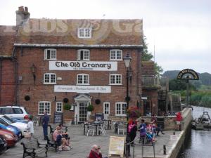 The Old Granary in Wareham : Pubs Galore
