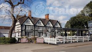 Broom Hall Inn in Broom (near Alcester) : Pubs Galore