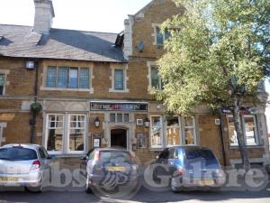 The Red Lion in Rothwell (near Kettering) : Pubs Galore