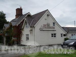 The Horseshoe Inn in Berriew (near Welshpool) : Pubs Galore