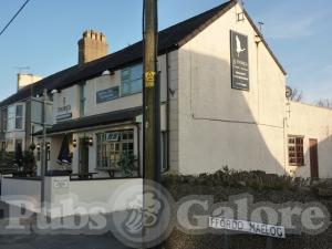 Y Morfa in Rhosneigr (near Gaerwen) : Pubs Galore