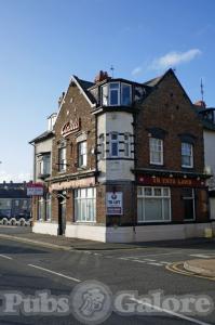 The South Stack in Holyhead : Pubs Galore