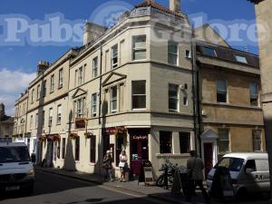Raphael Bar & Restaurant in Bath : Pubs Galore