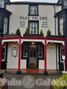 Plas-yn-Dre in Bala : Pubs Galore
