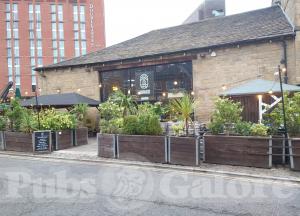 Water Lane Boathouse in Leeds : Pubs Galore