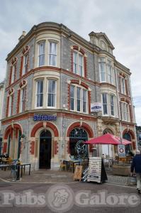 The Offshore Bar in Torquay : Pubs Galore