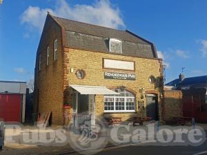 Rendezvous in Sheerness : Pubs Galore
