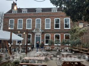 The Bull in Wanstead, E11 : Pubs Galore
