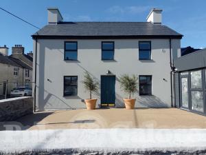 Crown Inn in Bodedern (near Holyhead) : Pubs Galore