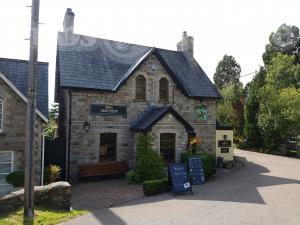 Foxhunter Inn in Nant-Y-Derry (near Abergavenny) : Pubs Galore