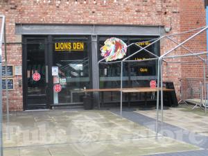 Lions Den in Manchester : Pubs Galore
