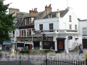 The Castle in Torquay : Pubs Galore