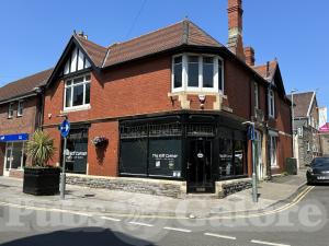 The Riff Corner in Clevedon : Pubs Galore