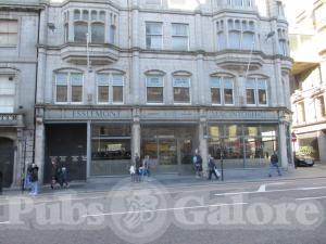 The Esslemont in Aberdeen : Pubs Galore