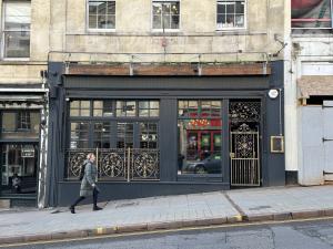 Goldbrick House in Bristol : Pubs Galore