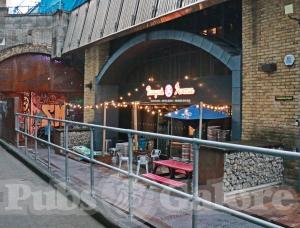 Passyunk Avenue Waterloo in Waterloo, SE1 : Pubs Galore