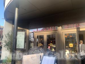 Botanica Hall in Clapham Junction, SW11 : Pubs Galore