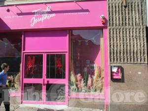 Tonight Josephine in Liverpool : Pubs Galore