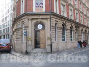 Blinker Bar in Manchester : Pubs Galore