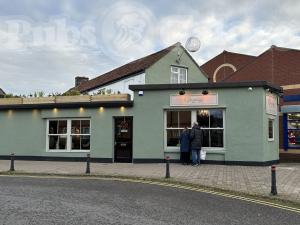Downing’s Bar in Nailsea (near Bristol) : Pubs Galore