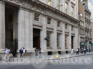 Pitch City in Bishopsgate, EC2 : Pubs Galore