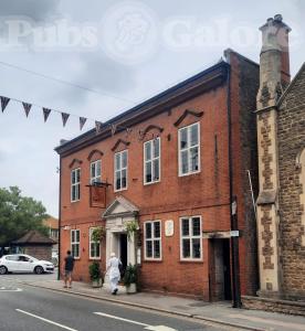 The Third Monkey in Farnham : Pubs Galore